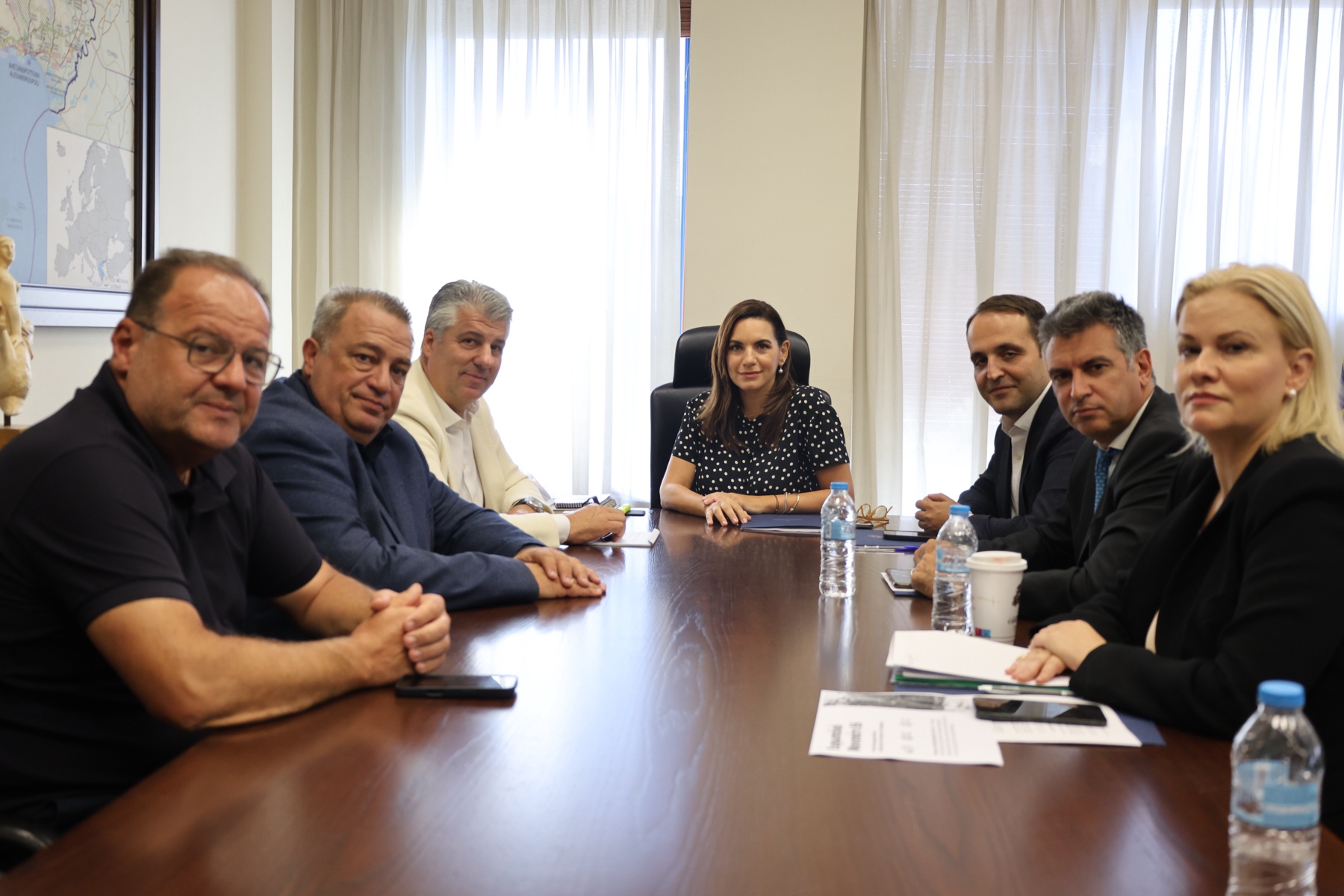 Σύσκεψη του Περιφερειάρχη ΑΜΘ με την Υπουργό Τουρισμού για τις ...
